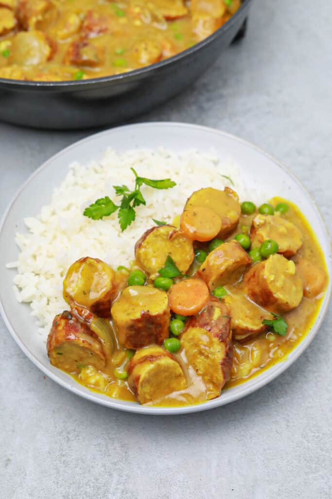 Easy Curried Sausages (Sausage Curry) - Recipe Vibes
